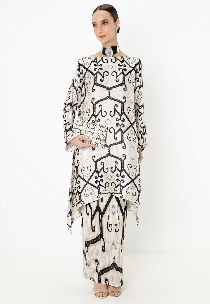 Tom Abang Saufi | Contemporary Traditional Wear | Ladies – TOM ABANG ...
